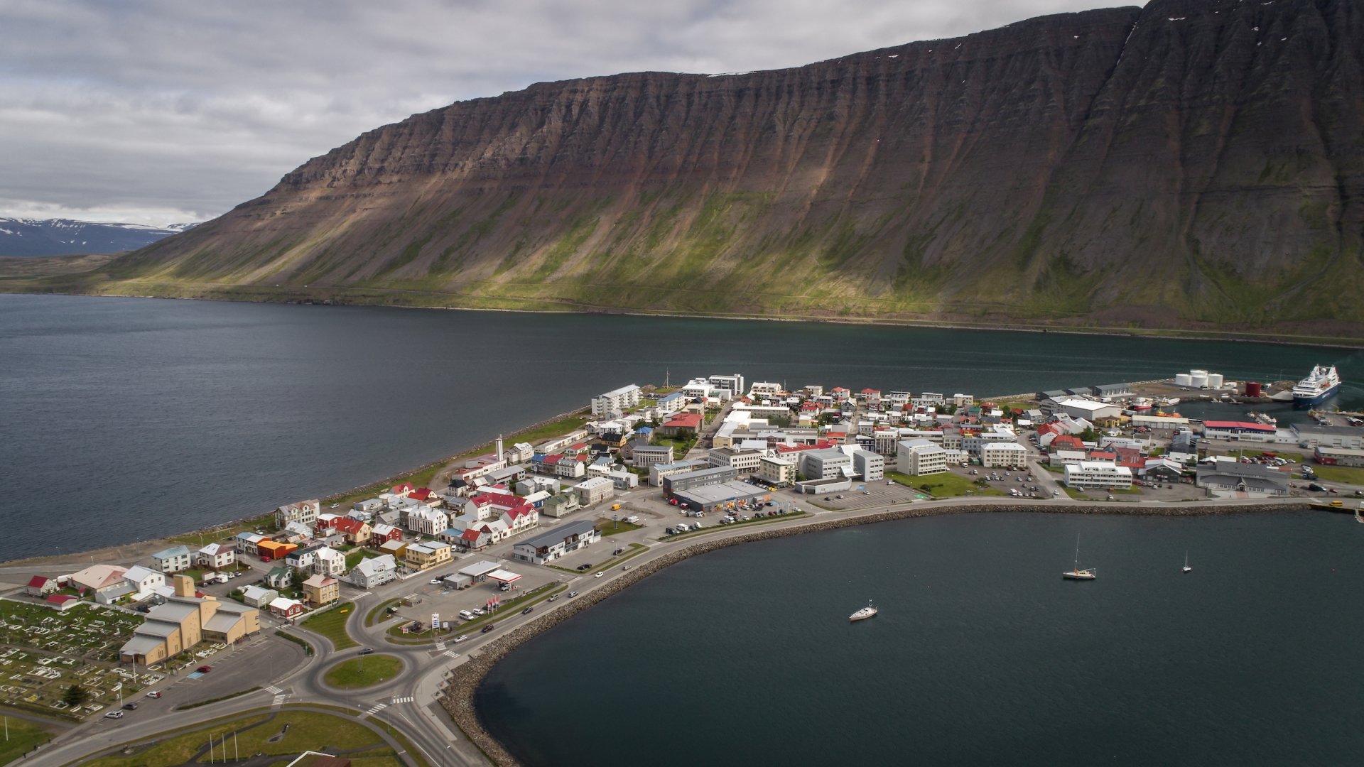 Framkvæmdir í Fjarðarstræti farnar af stað | Ísafjarðarbær